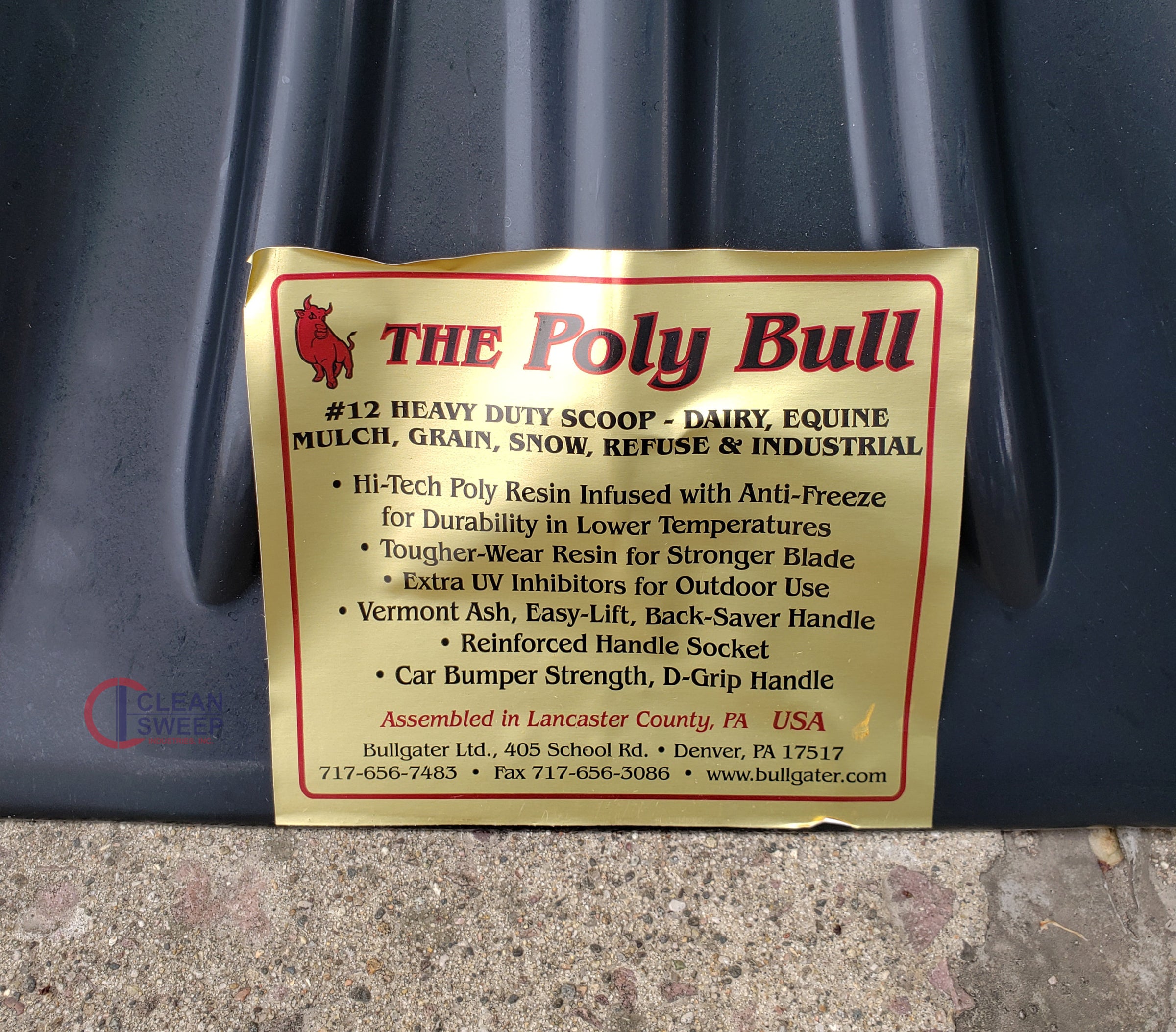 #12 Poly Bull Scoop Shovel, 30" handle with indestructible d-grip - Clean Sweep Industries - USA ...